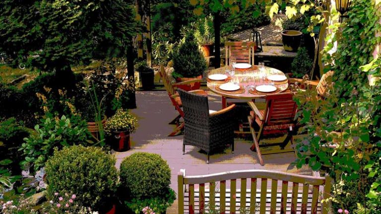 Ideas 4 Landscaping Review: DIY Dream Yards on a Budget